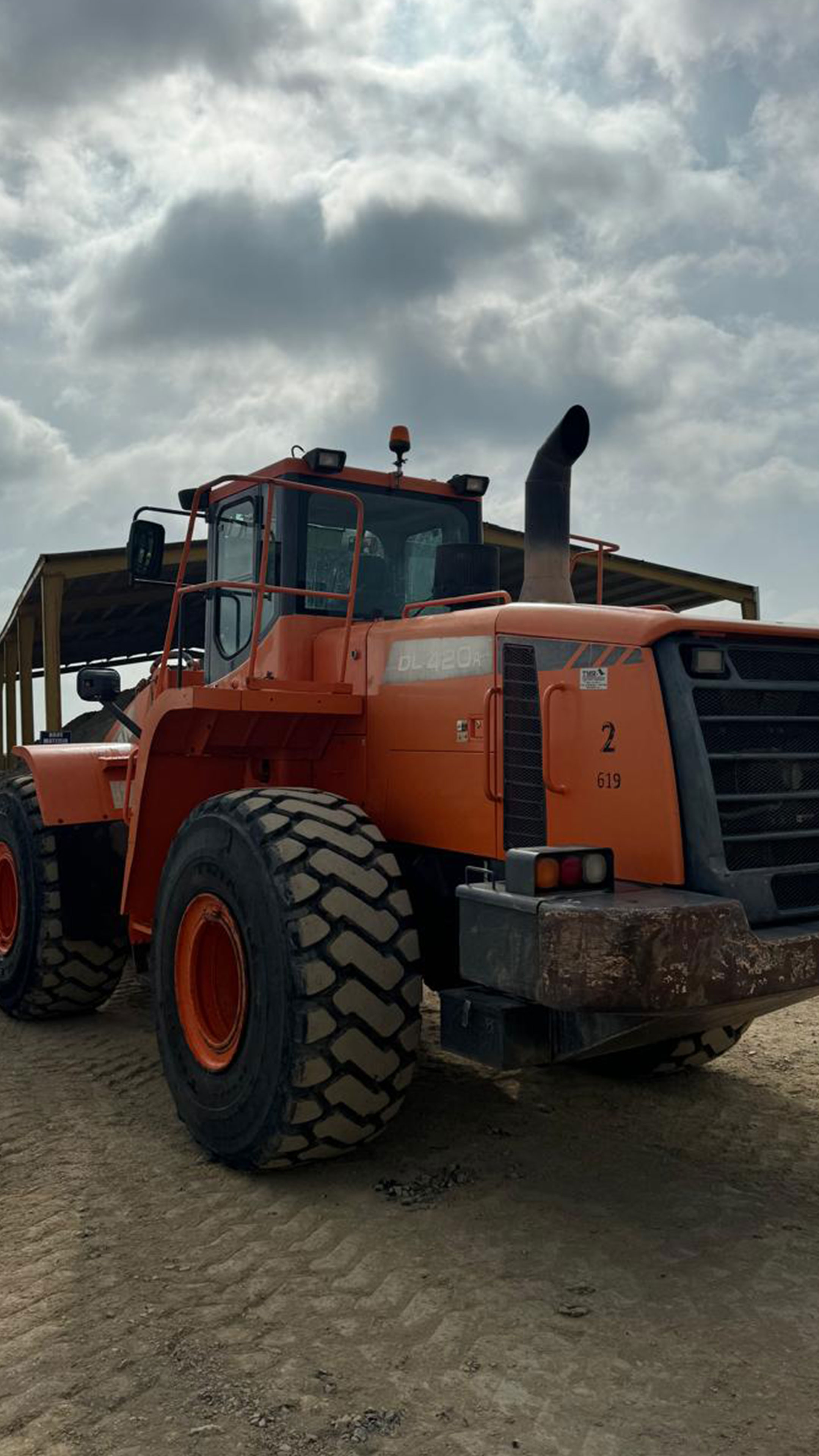 Equipos | Doosan DL420A | Ladrillera Mecanizada